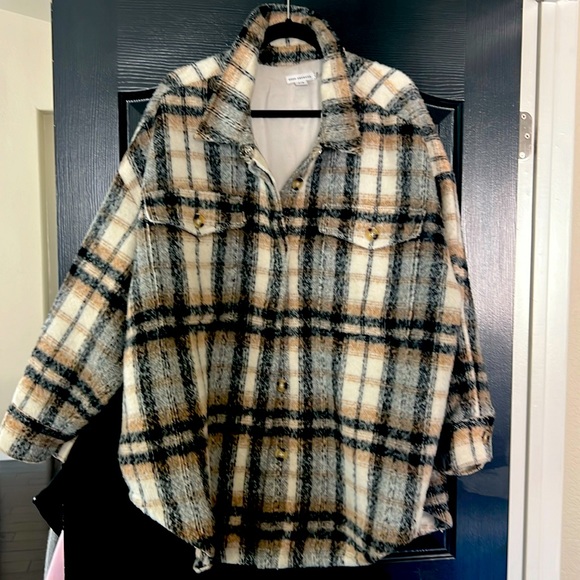 Good American | Jackets & Coats | Good American Cream Black Plaid ...